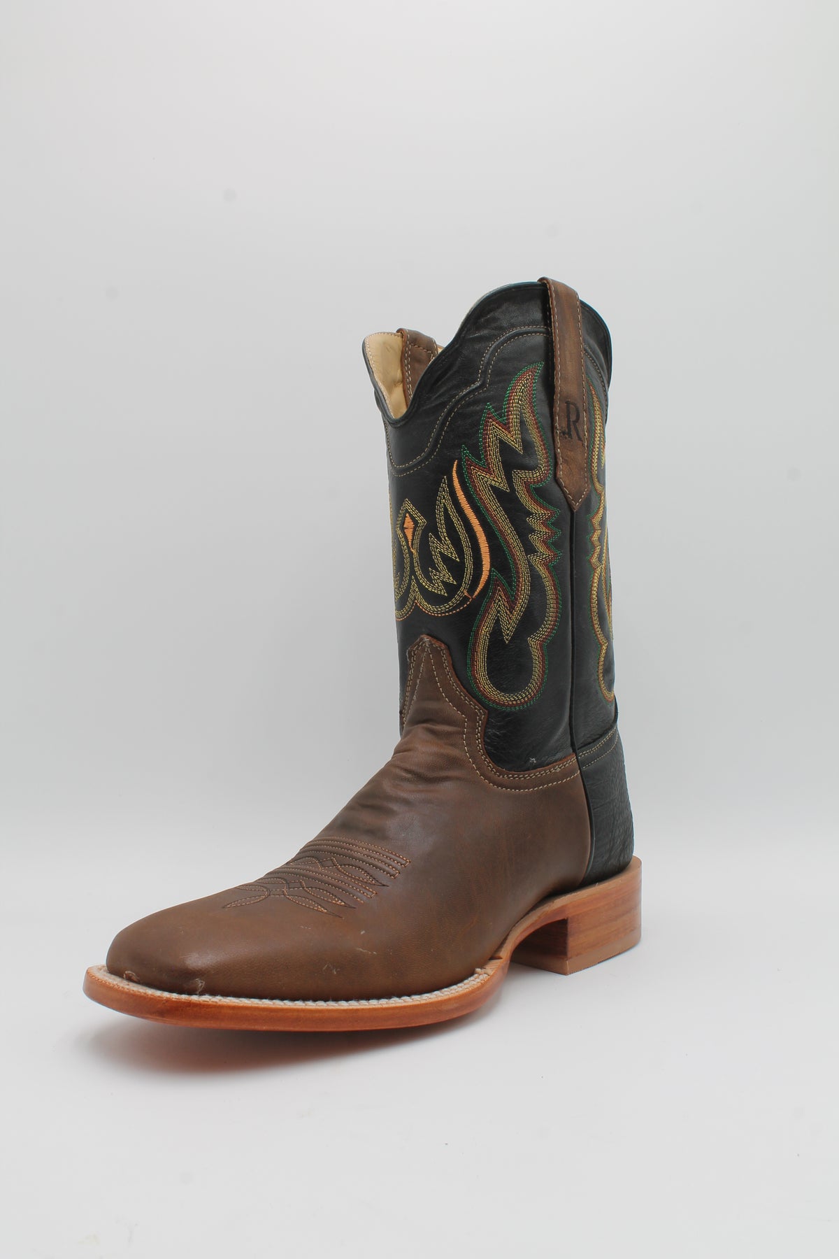 RW8003 - Carter's Boots and Repair